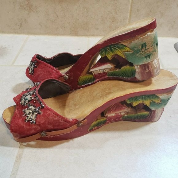 Shoes | Vintage Wwll Hand Carved Painted Philippines Souvenir Wedge ...